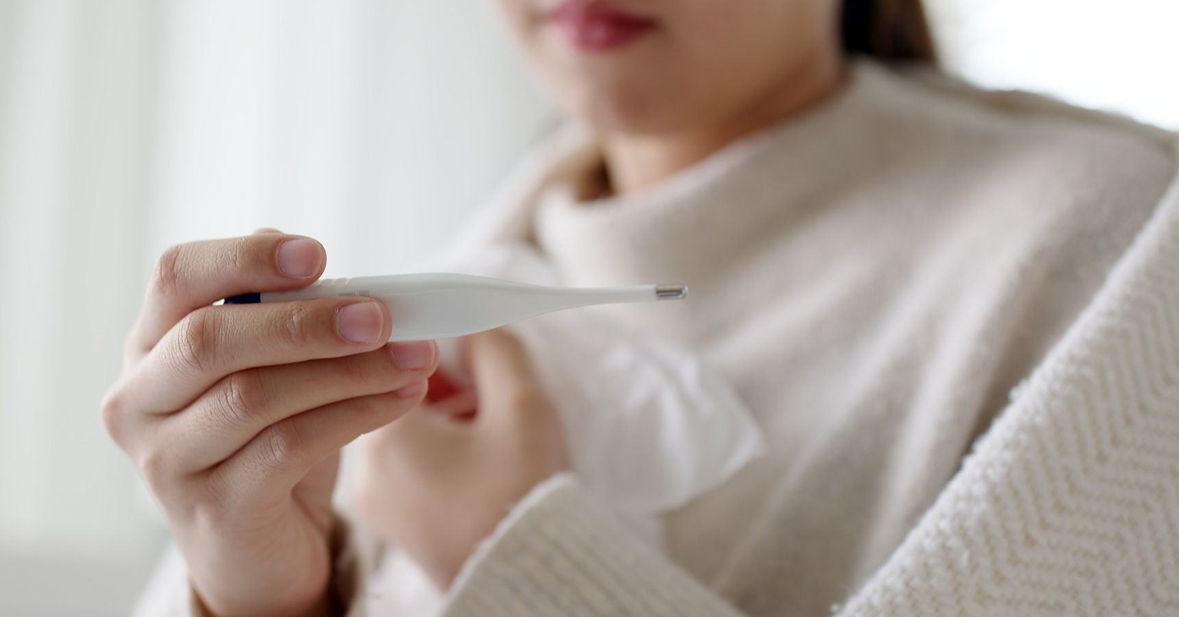 Influenssa: oireet, itämisaika ja tarttuvuus
